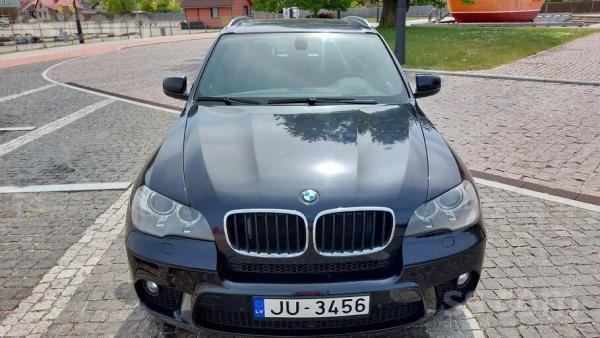 Blue BMW X5 2011 in Ventspils, with an engine capacity of 4.40 L and mileage of 186 thousand km for 16161 €, photo 8 on AUTOMOTO.COM.LV