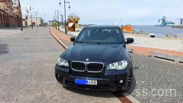 Zils BMW X5 2011 Ventspils, ar dzinēja tilpumu 4.40 L un nobraukumu 186 tūkst. km par 12900 €, foto 1 vietnē AUTOMOTO.COM.LV