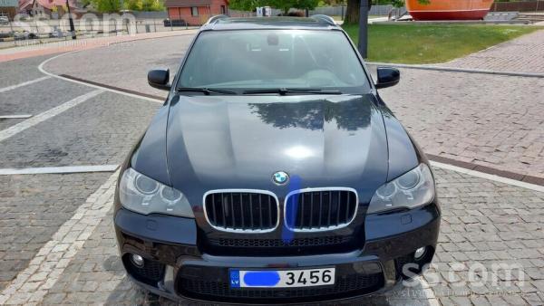 Zils BMW X5 2011 Ventspils, ar dzinēja tilpumu 4.40 L un nobraukumu 186 tūkst. km par 12900 €, foto 3 vietnē AUTOMOTO.COM.LV