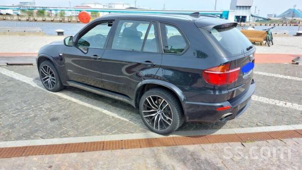 Zils BMW X5 2011 Ventspils, ar dzinēja tilpumu 4.40 L un nobraukumu 186 tūkst. km par 12900 €, foto 8 vietnē AUTOMOTO.COM.LV
