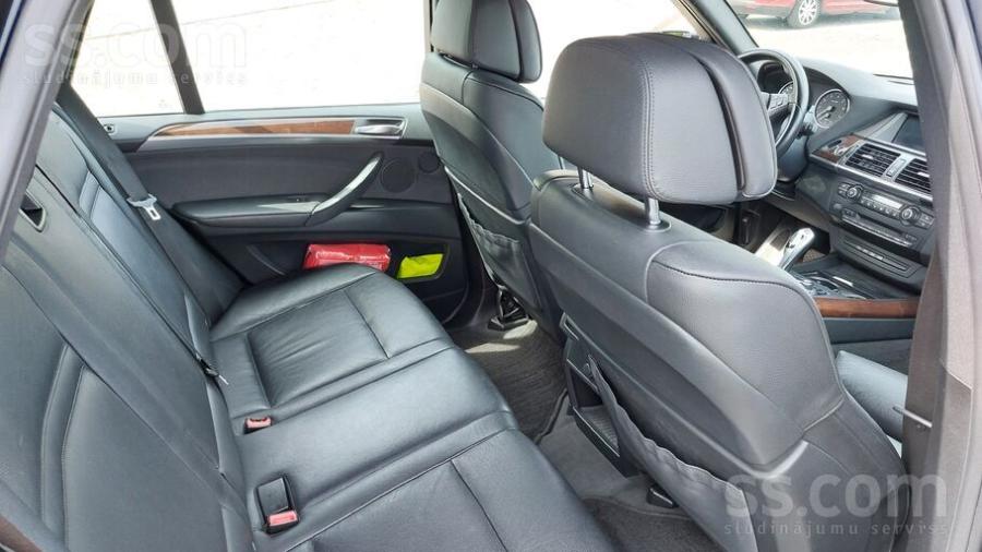 Zils BMW X5 2011 Ventspils, ar dzinēja tilpumu 4.40 L un nobraukumu 186 tūkst. km par 12900 €, foto 13 vietnē AUTOMOTO.COM.LV