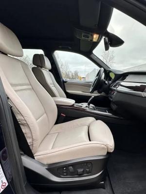 Zils BMW X5 2011 Rīga, ar dzinēja tilpumu 3.00 L un nobraukumu 229 tūkst. km par 15900 €, foto 10 vietnē AUTOMOTO.COM.LV