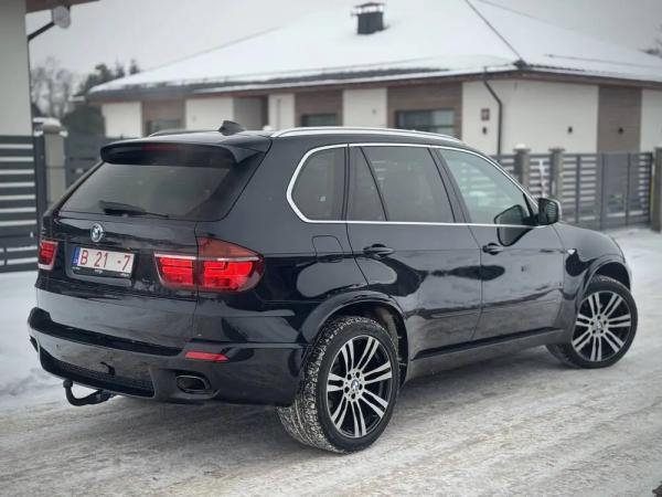 Zils BMW X5 2011 Jelgava, ar dzinēja tilpumu 3.00 L un nobraukumu 261 tūkst. km par 11950 €, foto 7 vietnē AUTOMOTO.COM.LV