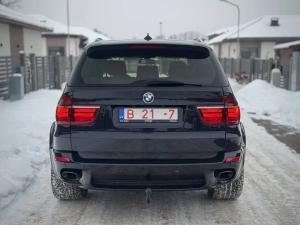 Blue BMW X5 2011 in Jelgava, with an engine capacity of 3.00 L and mileage of 261 thousand km for 11950 €, photo 9 on AUTOMOTO.COM.LV