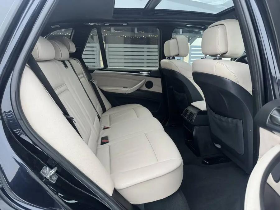 Blue BMW X5 2011 in Jelgava, with an engine capacity of 3.00 L and mileage of 261 thousand km for 11950 €, photo 12 on AUTOMOTO.COM.LV