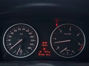 Blue BMW X5 2011 in Jelgava, with an engine capacity of 3.00 L and mileage of 261 thousand km for 11950 €, photo 17 on AUTOMOTO.COM.LV