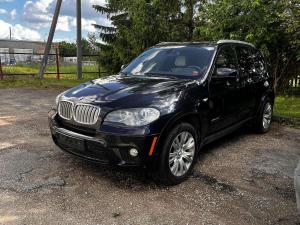Zils BMW X5 2011 Šauļi, ar dzinēja tilpumu 4.40 L un nobraukumu 181 tūkst. km par 7500 €, foto  vietnē AUTOMOTO.COM.LV