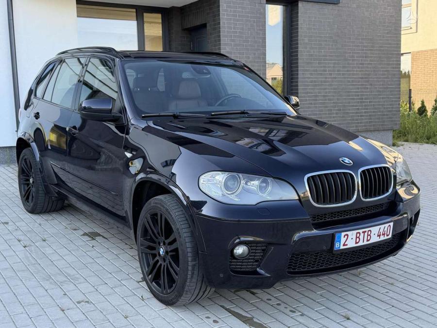 Blue BMW X5 2011 in Vilnius, with an engine capacity of 2.99 L and mileage of 271 thousand km for 11000 €, photo 6 on AUTOMOTO.COM.LV