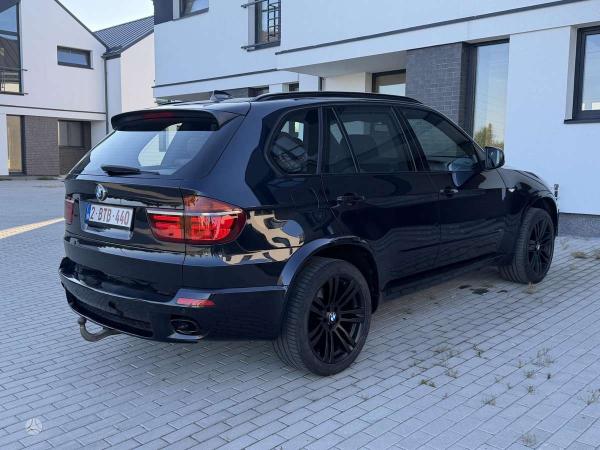 Blue BMW X5 2011 in Vilnius, with an engine capacity of 2.99 L and mileage of 271 thousand km for 11000 €, photo 7 on AUTOMOTO.COM.LV