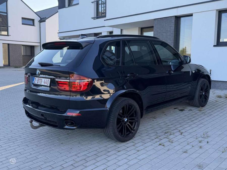 Blue BMW X5 2011 in Vilnius, with an engine capacity of 2.99 L and mileage of 271 thousand km for 11000 €, photo 7 on AUTOMOTO.COM.LV