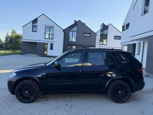 Blue BMW X5 2011 in Vilnius, with an engine capacity of 2.99 L and mileage of 271 thousand km for 11000 €, photo 9 on AUTOMOTO.COM.LV