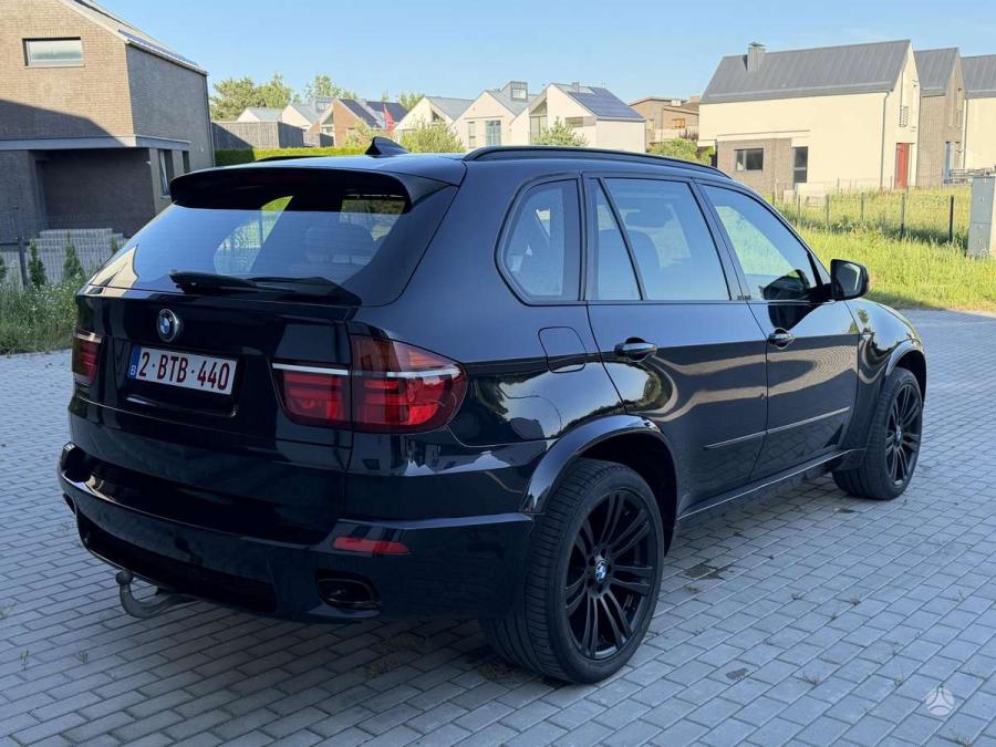 Blue BMW X5 2011 in Vilnius, with an engine capacity of 2.99 L and mileage of 271 thousand km for 11000 €, photo 21 on AUTOMOTO.COM.LV