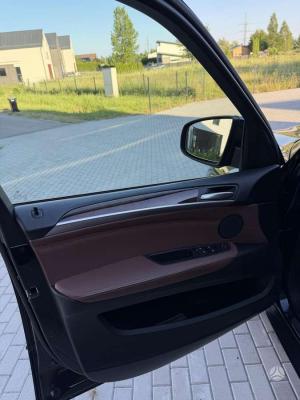 Blue BMW X5 2011 in Vilnius, with an engine capacity of 2.99 L and mileage of 271 thousand km for 11000 €, photo 33 on AUTOMOTO.COM.LV