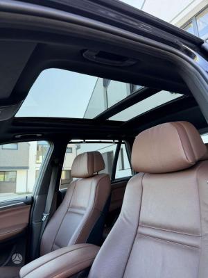 Blue BMW X5 2011 in Vilnius, with an engine capacity of 2.99 L and mileage of 271 thousand km for 11000 €, photo 34 on AUTOMOTO.COM.LV