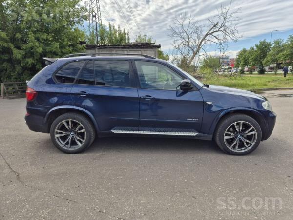 Zils BMW X5 2011 Rīga, ar dzinēja tilpumu 3.00 L un nobraukumu 305 tūkst. km par 11990 €, foto 5 vietnē AUTOMOTO.COM.LV