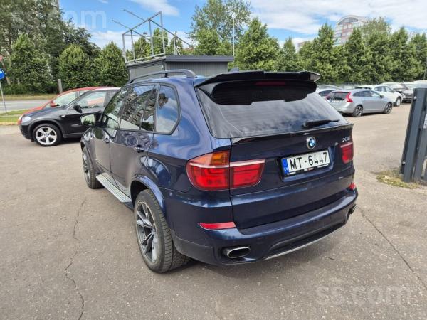 Zils BMW X5 2011 Rīga, ar dzinēja tilpumu 3.00 L un nobraukumu 305 tūkst. km par 11990 €, foto 8 vietnē AUTOMOTO.COM.LV