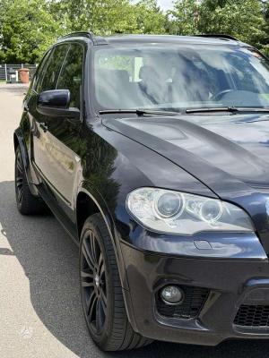 Blue BMW X5 2011 in Vilnius, with an engine capacity of 2.99 L and mileage of 272 thousand km for 10700 €, photo 8 on AUTOMOTO.COM.LV