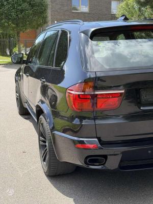 Blue BMW X5 2011 in Vilnius, with an engine capacity of 2.99 L and mileage of 272 thousand km for 10700 €, photo 9 on AUTOMOTO.COM.LV
