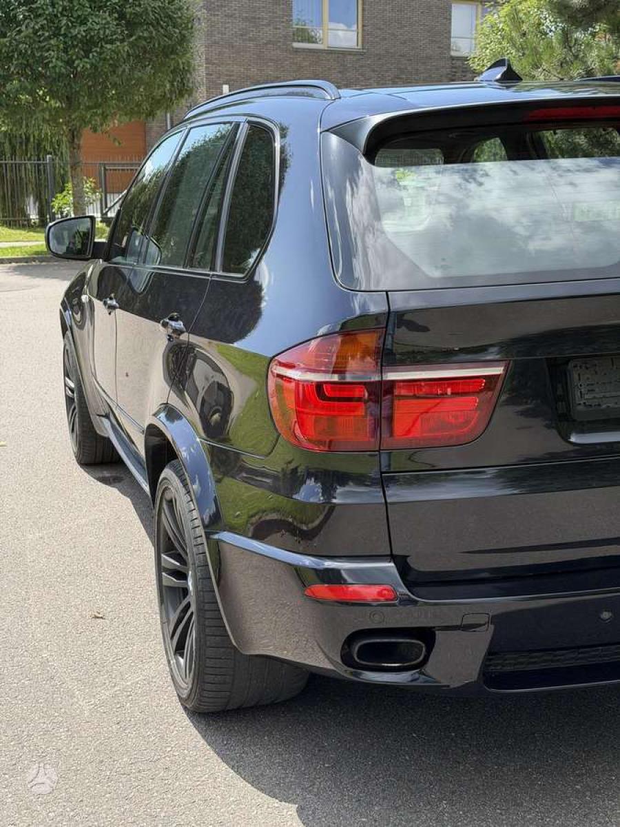 Blue BMW X5 2011 in Vilnius, with an engine capacity of 2.99 L and mileage of 272 thousand km for 10700 €, photo 9 on AUTOMOTO.COM.LV