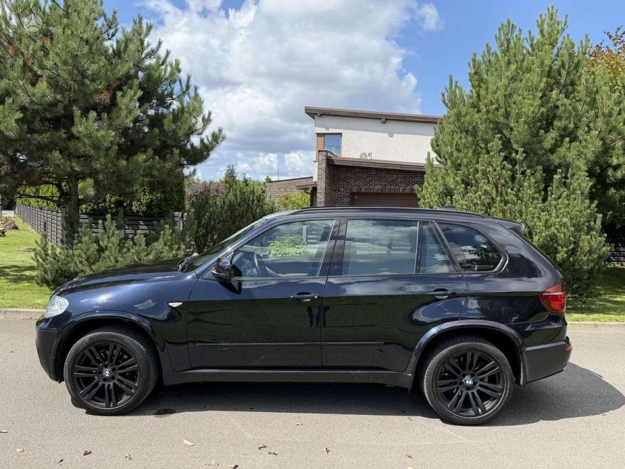 Blue BMW X5 2011 in Vilnius, with an engine capacity of 2.99 L and mileage of 272 thousand km for 10700 €, photo 13 on AUTOMOTO.COM.LV