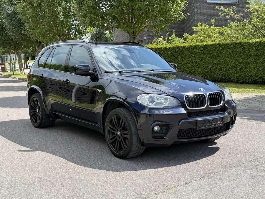 Blue BMW X5 2011 in Vilnius, with an engine capacity of 2.99 L and mileage of 272 thousand km for 10700 €, photo 16 on AUTOMOTO.COM.LV