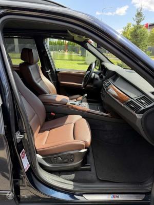 Blue BMW X5 2011 in Vilnius, with an engine capacity of 2.99 L and mileage of 272 thousand km for 10700 €, photo 26 on AUTOMOTO.COM.LV