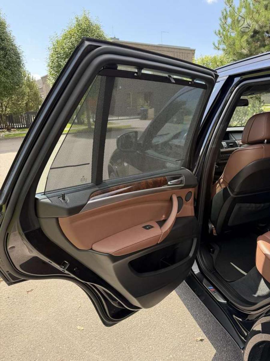 Blue BMW X5 2011 in Vilnius, with an engine capacity of 2.99 L and mileage of 272 thousand km for 10700 €, photo 30 on AUTOMOTO.COM.LV