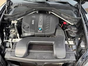 Blue BMW X5 2011 in Riga, with an engine capacity of 3.00 L and mileage of 225 thousand km for 15800 €, photo 13 on AUTOMOTO.COM.LV