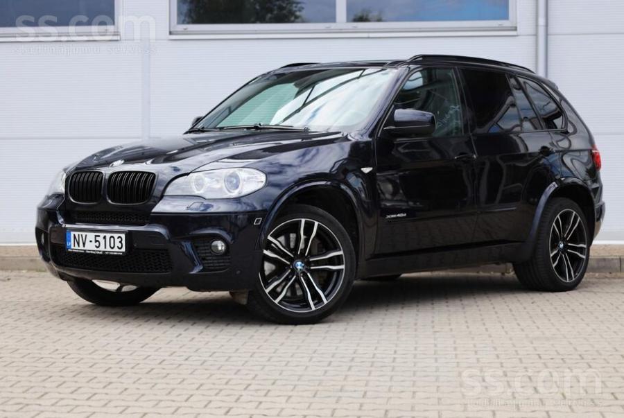 Blue BMW X5 2011 in Riga, with an engine capacity of 3.00 L and mileage of 350 thousand km for 10995 €, photo 1 on AUTOMOTO.COM.LV