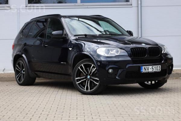 Blue BMW X5 2011 in Riga, with an engine capacity of 3.00 L and mileage of 350 thousand km for 10995 €, photo 5 on AUTOMOTO.COM.LV