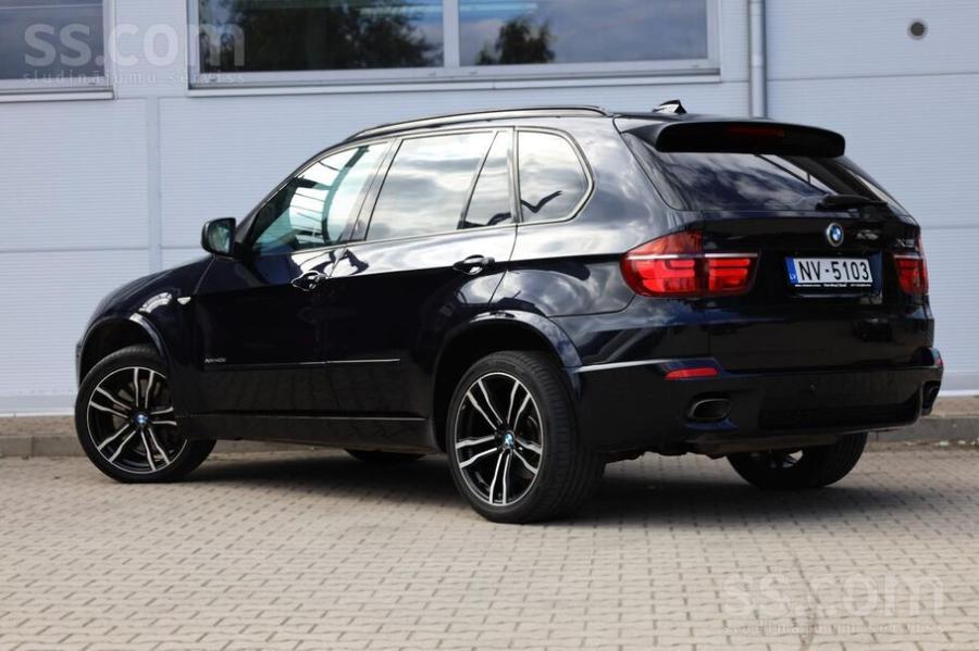Blue BMW X5 2011 in Riga, with an engine capacity of 3.00 L and mileage of 350 thousand km for 10995 €, photo 6 on AUTOMOTO.COM.LV