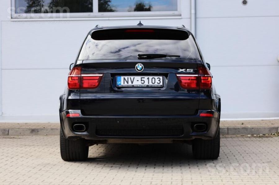 Blue BMW X5 2011 in Riga, with an engine capacity of 3.00 L and mileage of 350 thousand km for 10995 €, photo 7 on AUTOMOTO.COM.LV