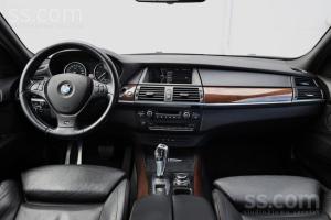 Blue BMW X5 2011 in Riga, with an engine capacity of 3.00 L and mileage of 350 thousand km for 10995 €, photo 9 on AUTOMOTO.COM.LV