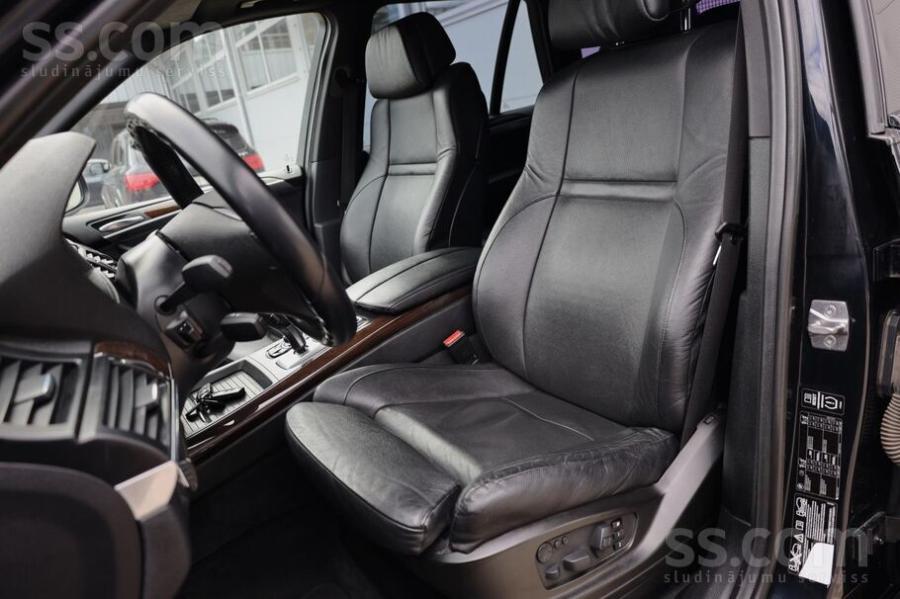 Blue BMW X5 2011 in Riga, with an engine capacity of 3.00 L and mileage of 350 thousand km for 10995 €, photo 13 on AUTOMOTO.COM.LV