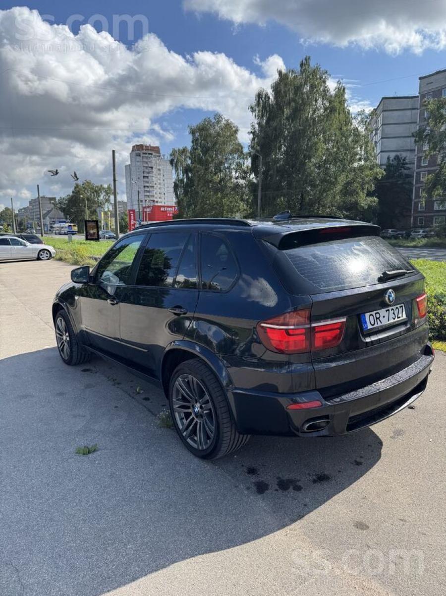 Zils BMW X5 2011 Rīga, ar dzinēja tilpumu 3.00 L un nobraukumu 247 tūkst. km par 11300 €, foto 3 vietnē AUTOMOTO.COM.LV