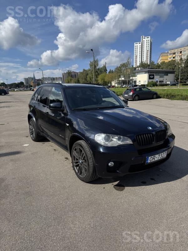 Zils BMW X5 2011 Rīga, ar dzinēja tilpumu 3.00 L un nobraukumu 247 tūkst. km par 11300 €, foto 4 vietnē AUTOMOTO.COM.LV