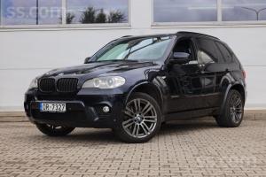 Blue BMW X5 2011 in Riga, with an engine capacity of 3.00 L and mileage of 247 thousand km for 10995 €, photo 1 on AUTOMOTO.COM.LV