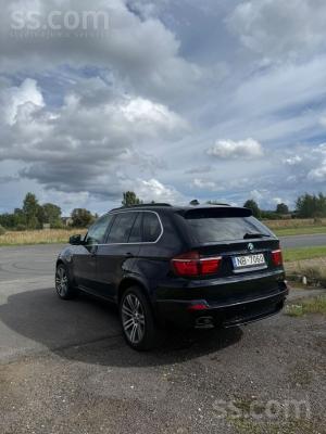 Zils BMW X5 2011 Rīga, ar dzinēja tilpumu 3.00 L un nobraukumu 340 tūkst. km par 12500 €, foto 4 vietnē AUTOMOTO.COM.LV