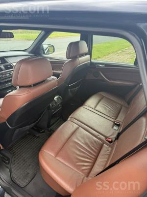 Zils BMW X5 2011 Rīga, ar dzinēja tilpumu 3.00 L un nobraukumu 340 tūkst. km par 12500 €, foto 7 vietnē AUTOMOTO.COM.LV