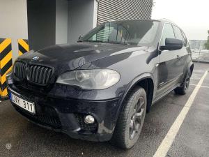 Zils BMW X5 2012 Viļņa, ar dzinēja tilpumu 2.98 L un nobraukumu 281 tūkst. km par 9200 €, foto  vietnē AUTOMOTO.COM.LV