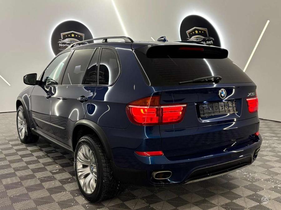 Blue BMW X5 2012 in Marijampole, with an engine capacity of 2.99 L and mileage of 267 thousand km for 12999 €, photo 34 on AUTOMOTO.COM.LV