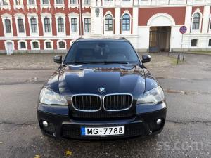 Zils BMW X5 2012 Jelgava, ar dzinēja tilpumu 3.00 L un nobraukumu 340 tūkst. km par 12000 €, foto 3 vietnē AUTOMOTO.COM.LV
