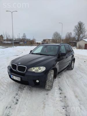 Zils BMW X5 2012 Jelgava, ar dzinēja tilpumu 3.00 L un nobraukumu 340 tūkst. km par 12000 €, foto 5 vietnē AUTOMOTO.COM.LV