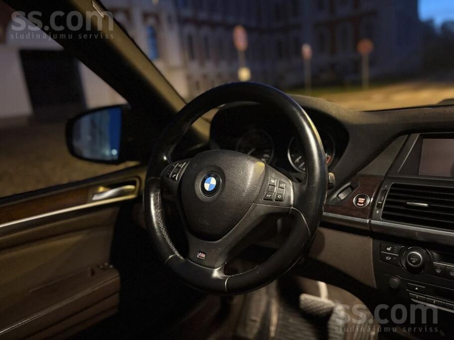 Zils BMW X5 2012 Jelgava, ar dzinēja tilpumu 3.00 L un nobraukumu 340 tūkst. km par 12000 €, foto 14 vietnē AUTOMOTO.COM.LV