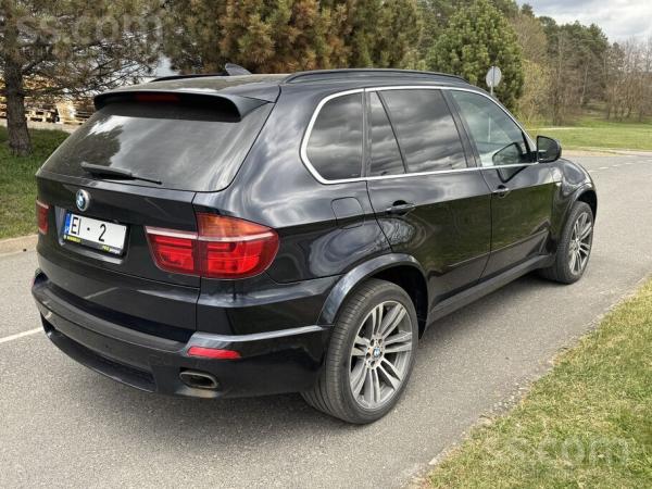Blue BMW X5 2012 in Riga, with an engine capacity of 3.00 L and mileage of 305 thousand km for 9800 €, photo 5 on AUTOMOTO.COM.LV