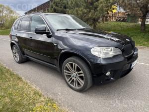 Blue BMW X5 2012 in Riga, with an engine capacity of 3.00 L and mileage of 305 thousand km for 9800 €, photo 8 on AUTOMOTO.COM.LV