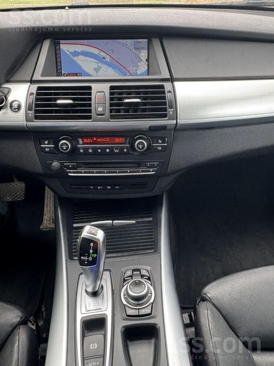 Blue BMW X5 2012 in Riga, with an engine capacity of 3.00 L and mileage of 305 thousand km for 9800 €, photo 10 on AUTOMOTO.COM.LV