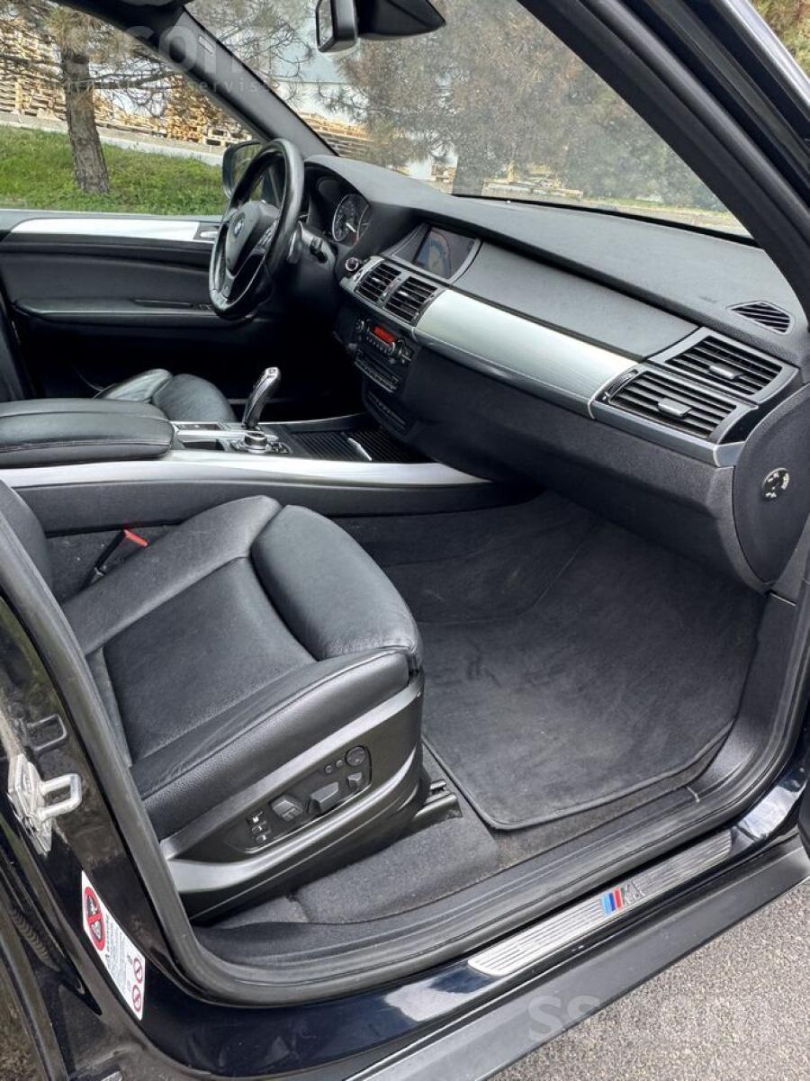 Blue BMW X5 2012 in Riga, with an engine capacity of 3.00 L and mileage of 305 thousand km for 9800 €, photo 15 on AUTOMOTO.COM.LV