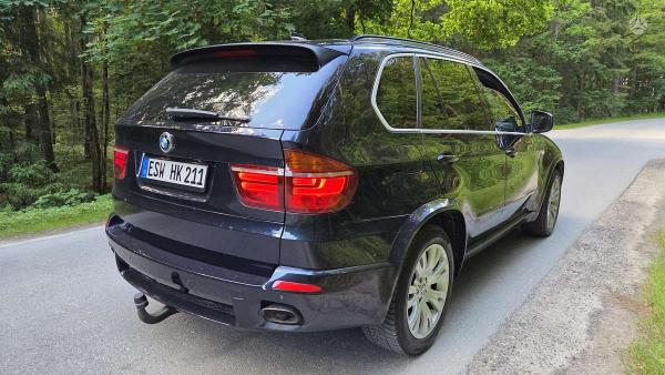 Blue BMW X5 2012 in Plunge, with an engine capacity of 2.99 L and mileage of 273 thousand km for 11700 €, photo 3 on AUTOMOTO.COM.LV