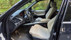 Blue BMW X5 2012 in Plunge, with an engine capacity of 2.99 L and mileage of 273 thousand km for 11700 €, photo 10 on AUTOMOTO.COM.LV